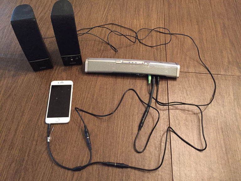 Connecting a Voice Tracker II array microphone to an iPhone or iPad ...